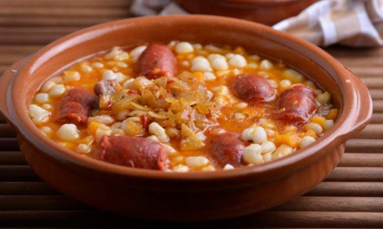 Locro criollo, una receta típica para disfrutar del feriado del 1 de mayo