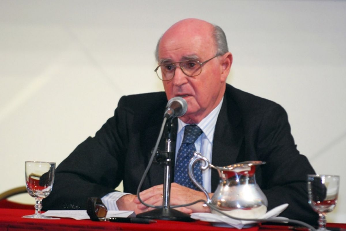 Natalio Botana: La república democrática es la historia de una gran ...