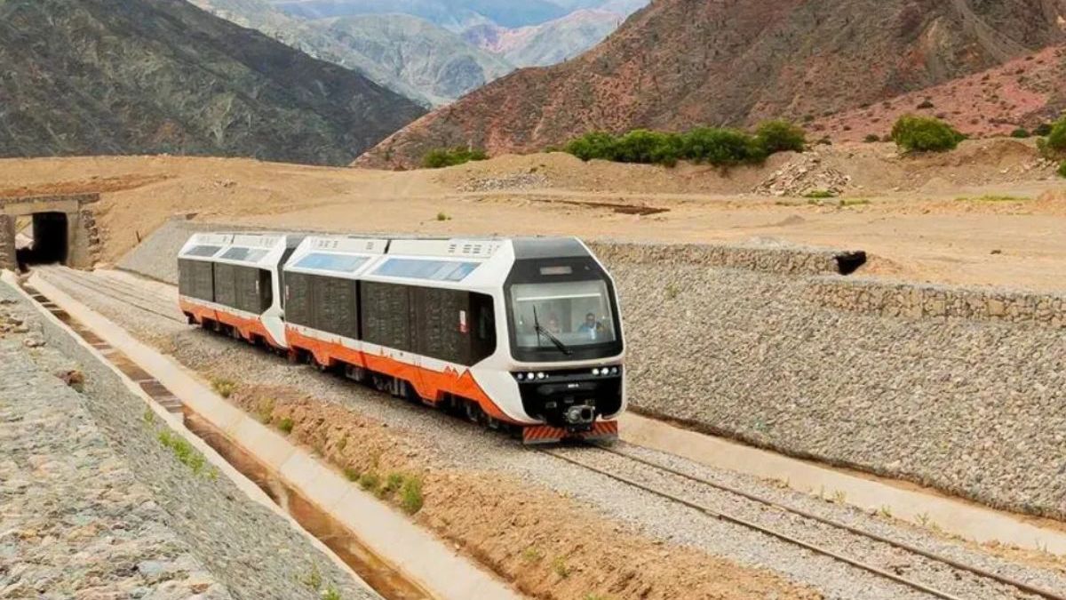 El país de América Latina con el único tren solar de la región