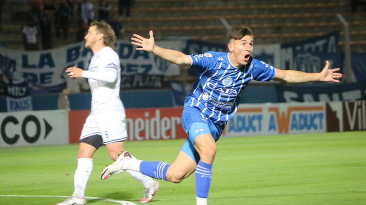 Tadeo Allende y su felicidad por anotar su primer gol en Godoy Cruz