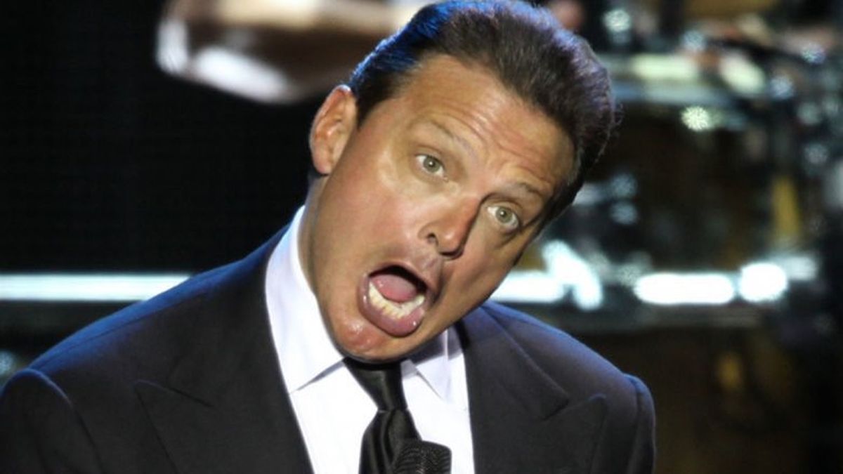 Luis Miguel podría ir preso por una demanda de su ex mánager