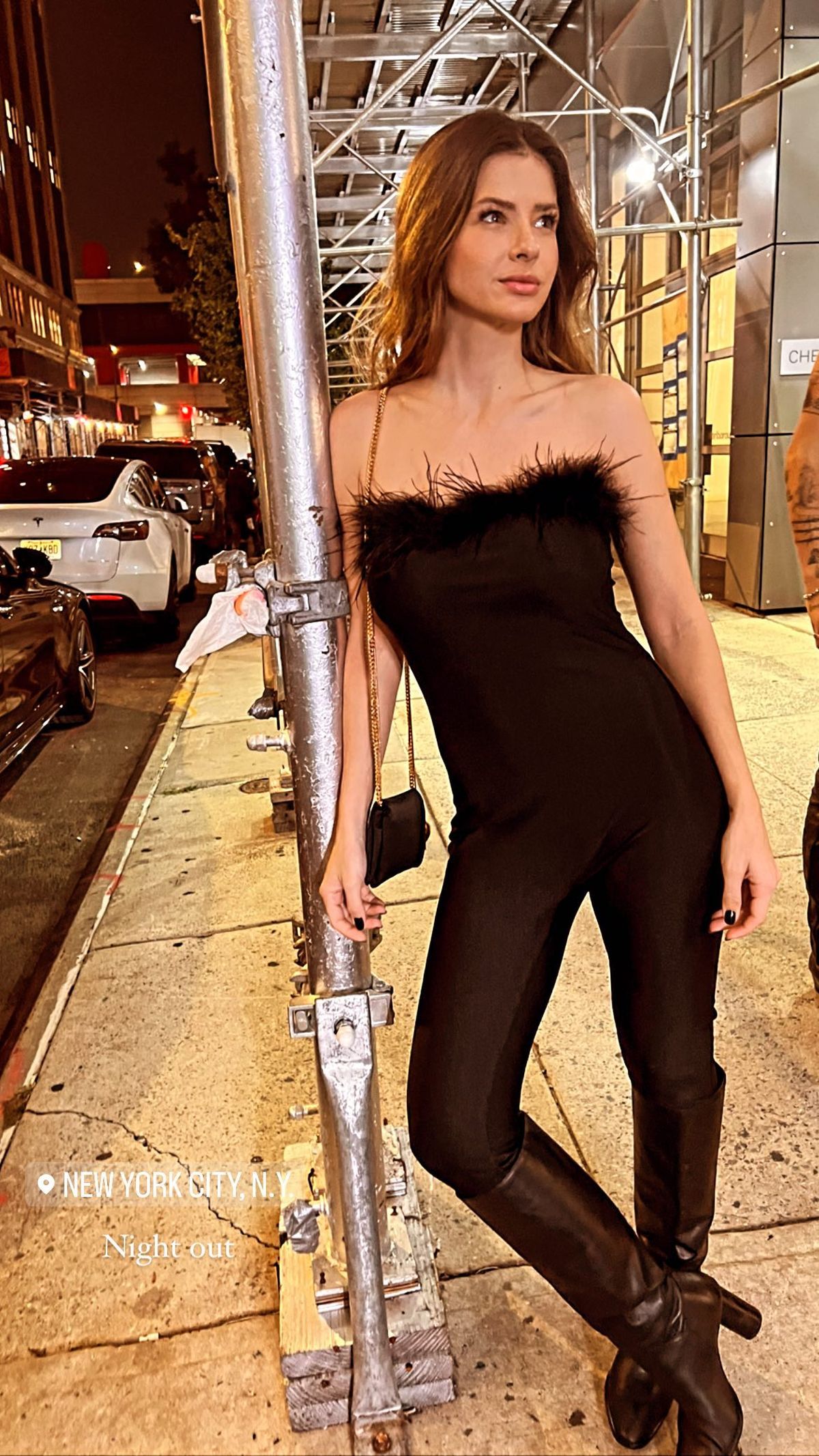 ¡virales Las Fotos De La China Suárez En Jumpsuit Ajustado Que