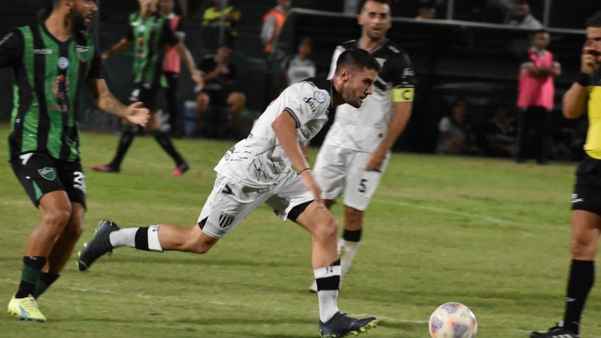 Ignacio Antonio, el periodista deportivo que juega en Gimnasia y Esgrima
