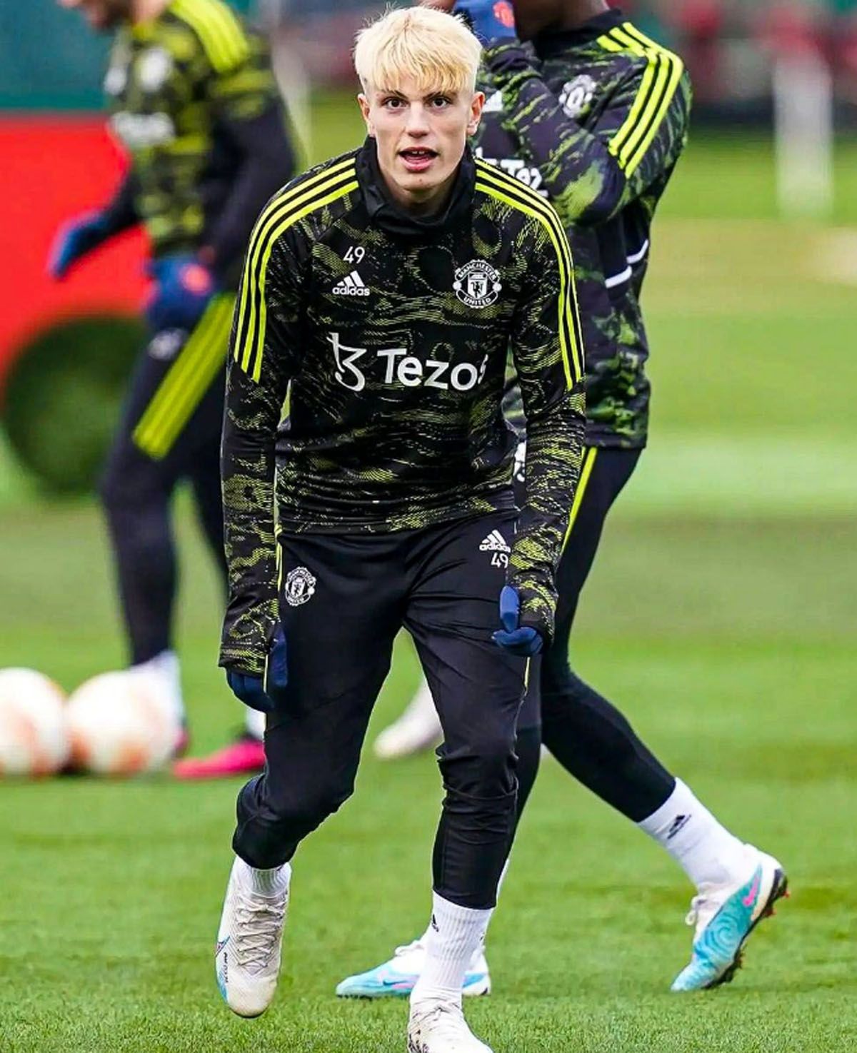 Alejandro Garnacho y un cambio que generó revuelo en las redes sociales