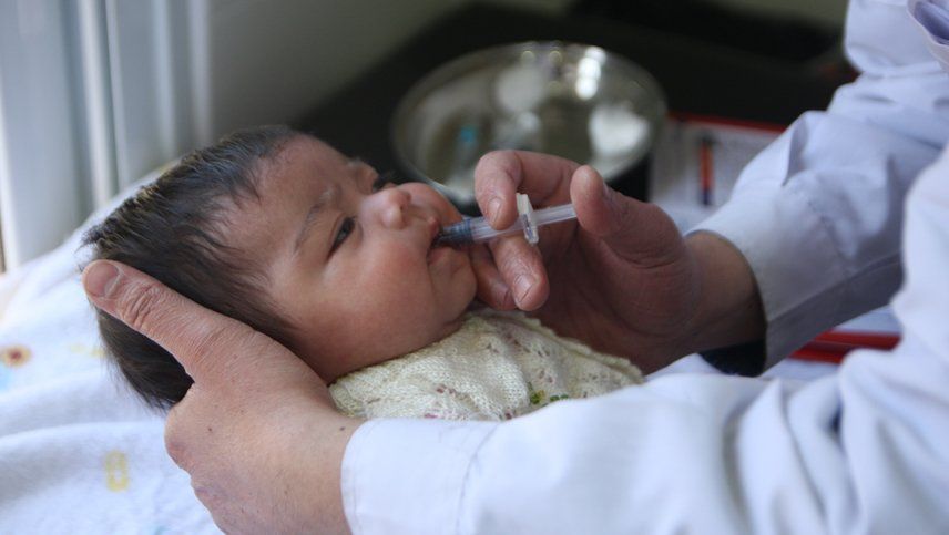 Coronavirus: cómo se realizan los controles a los recién nacidos