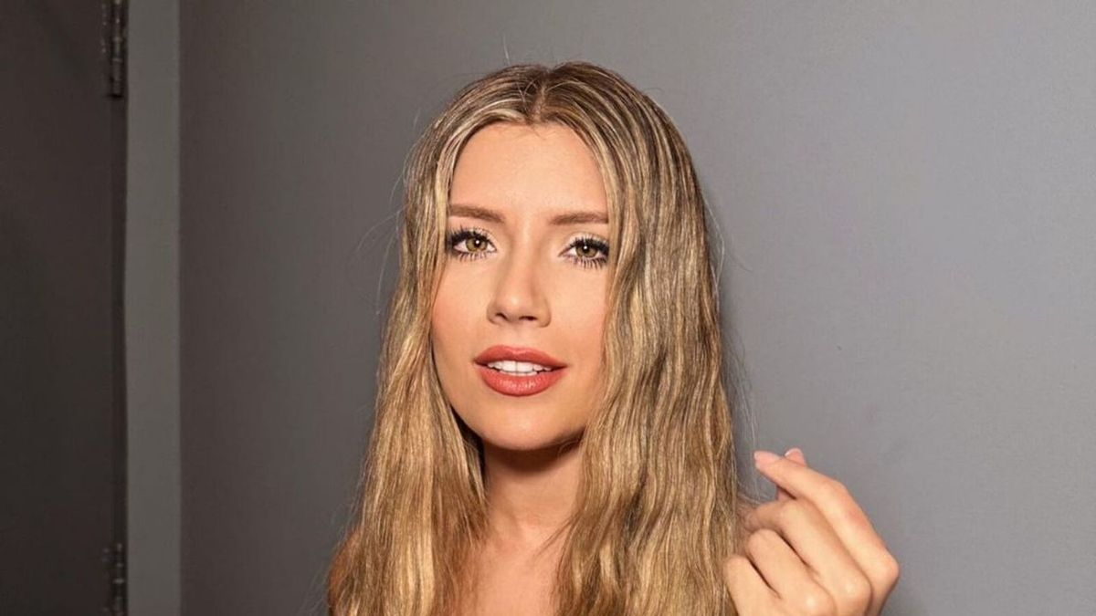 Bicolor y ultra XXS, Laurita Fernández paraliza el bicolor con su corpiñito al ras