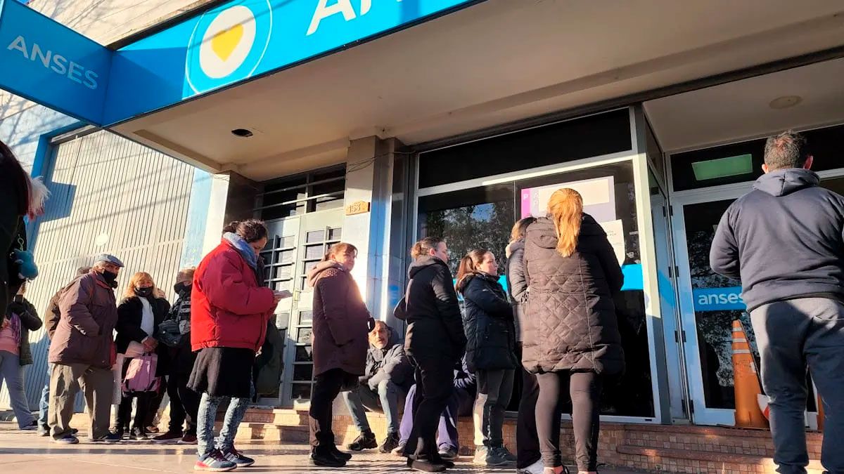 Cuándo cobro en ANSES: calendario de pagos completo de agosto de 2025