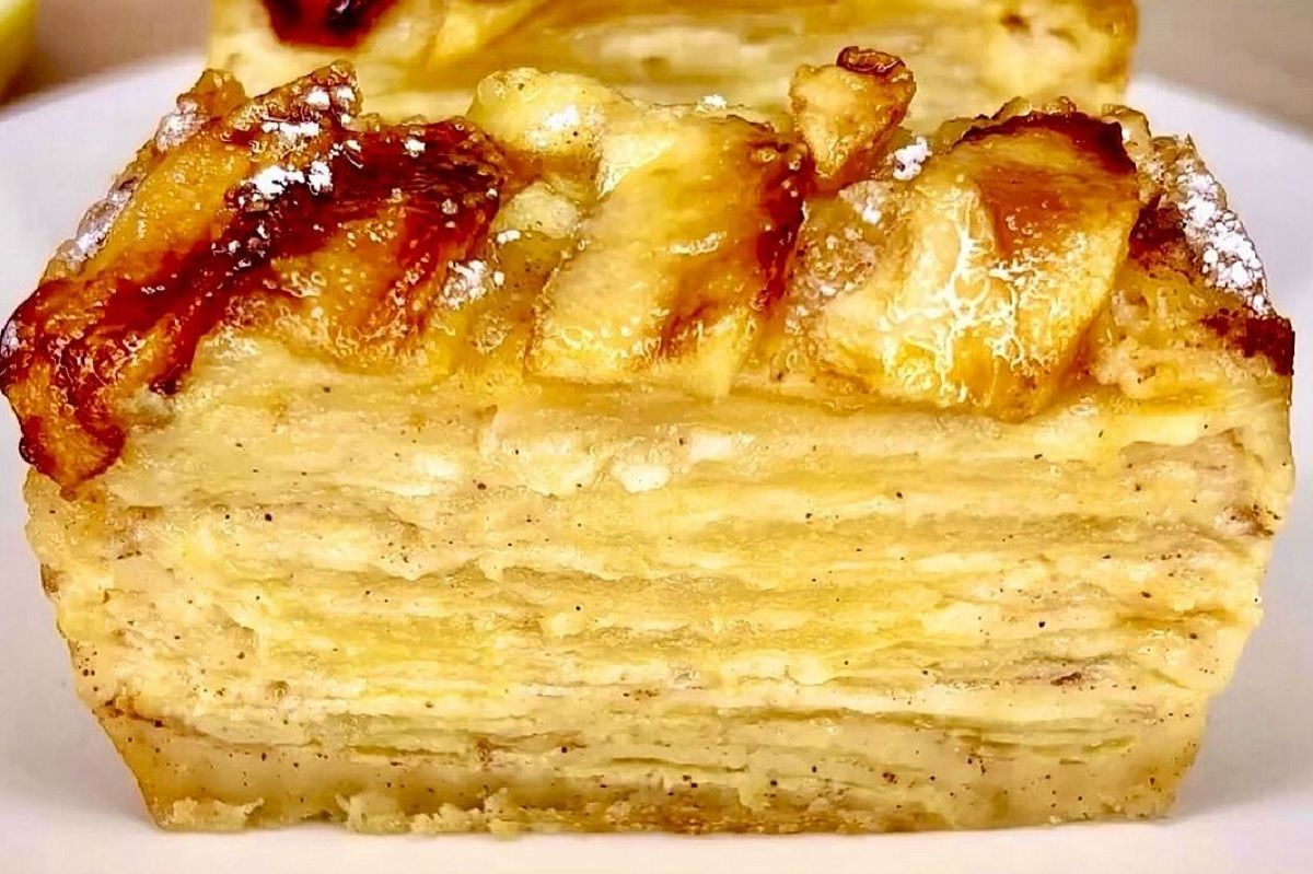 Milhojas de manzanas, la receta riquísima y cremosa en 30 minutos