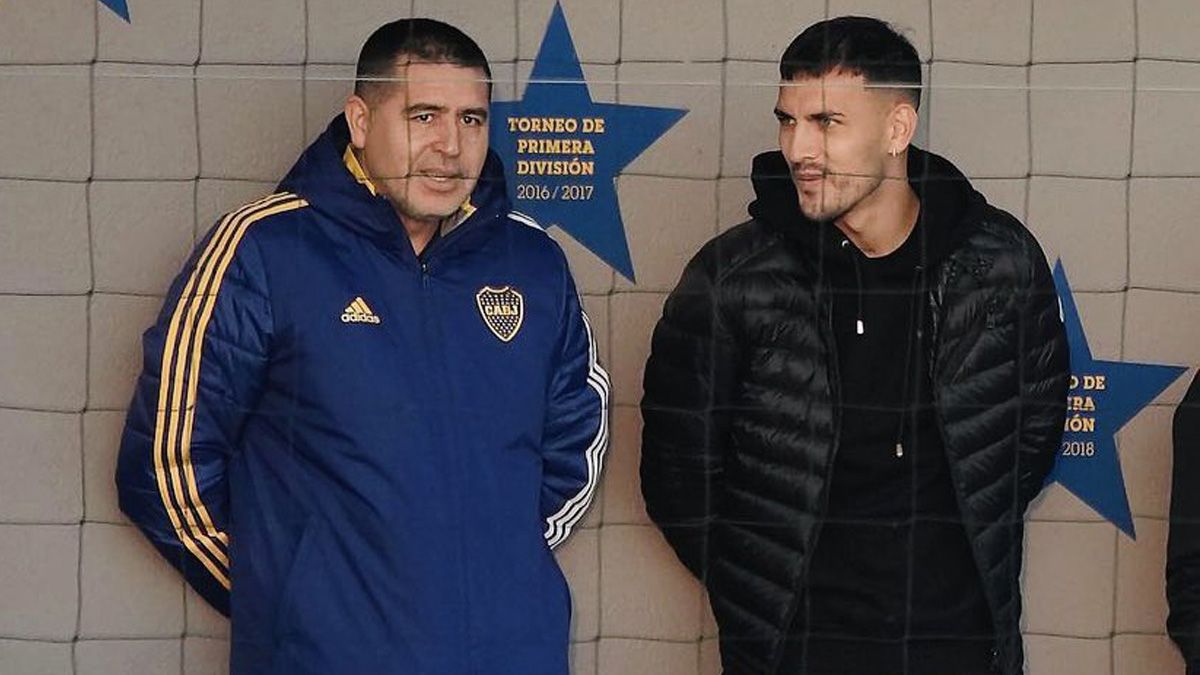 Hizo debutar a Leandro Paredes en Boca, lo dirigió a Juan Román ...