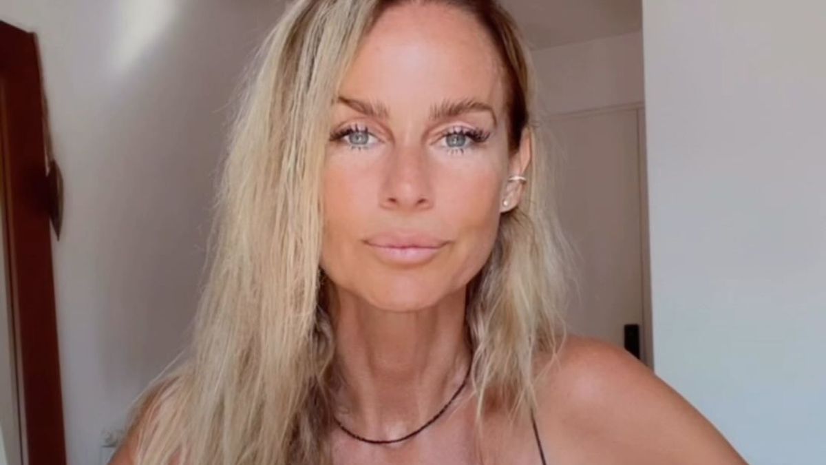 A sus 44 años, Sabrina Rojas confirma que es la reina del golden look ...