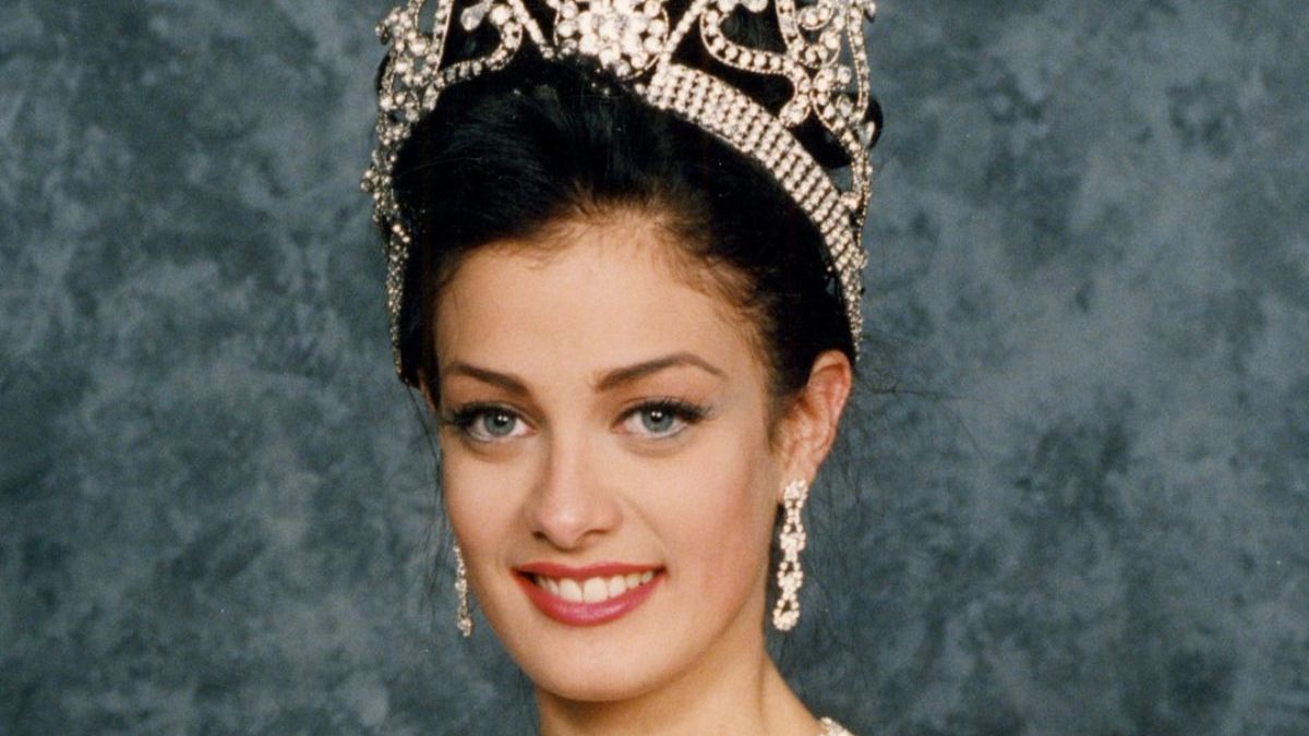 Así se ve hoy Dayanara Torres, ex Miss Universo y ex esposa de Marc Anthony