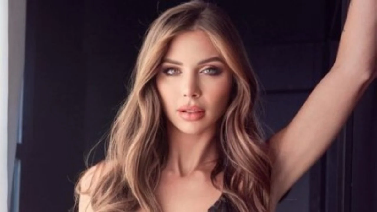 Romina Malaspina aniquiló el Barbiecore: mini desprendida, ropa ...