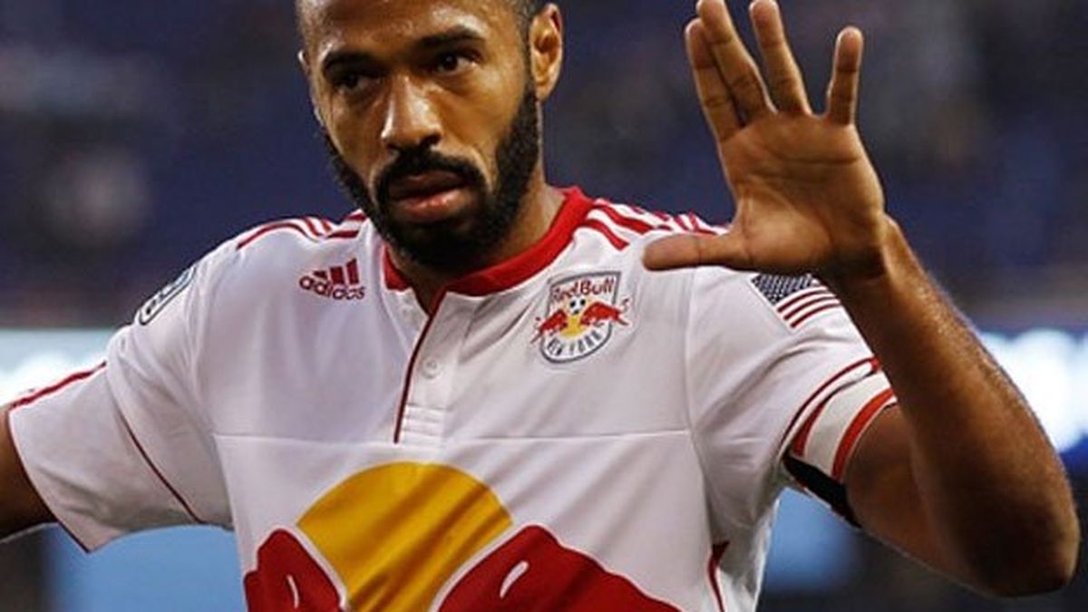 A los 37 años, Tierry Henry se retiró del fútbol profesional