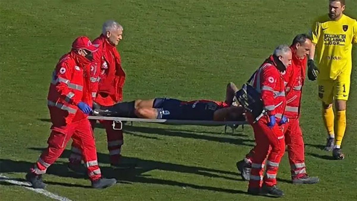 Mauro Zárate pasa por un pésimo momento en Italia