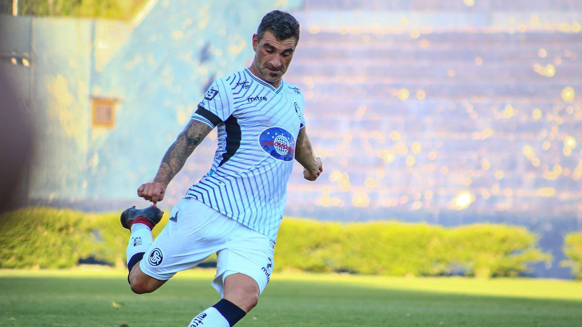 Paolo Impini se lesionó en la Lepra y no estará ante Alvarado