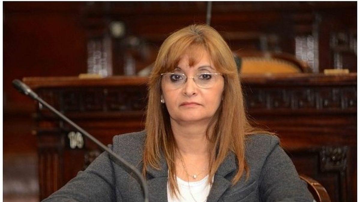 Anularon las designaciones en el Estado de los familiares de la ex ...