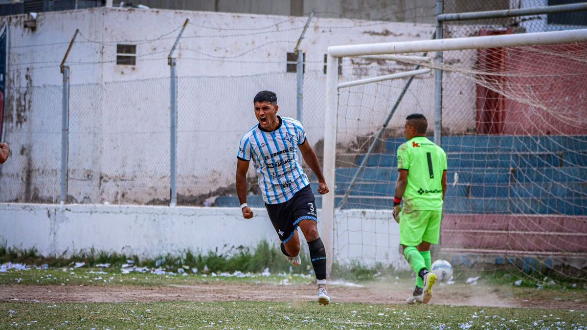 Nicolás Chacón brilla en el Atlético Argentino con luz propia