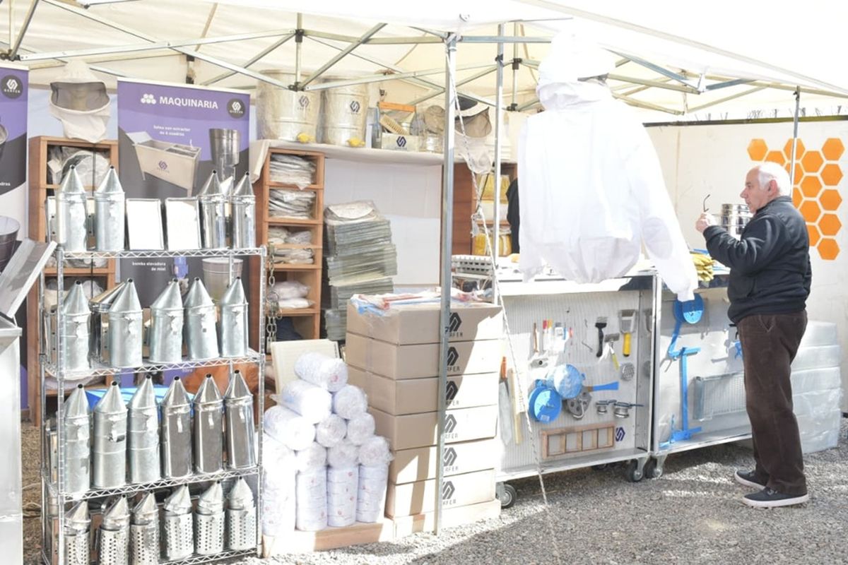 Lavalle celebró la 28° Expo Apícola con gran convocatoria