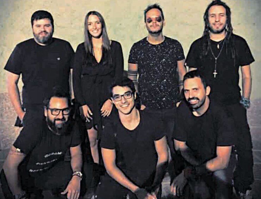 La improvisación al ritmo fiestero de Chetitos