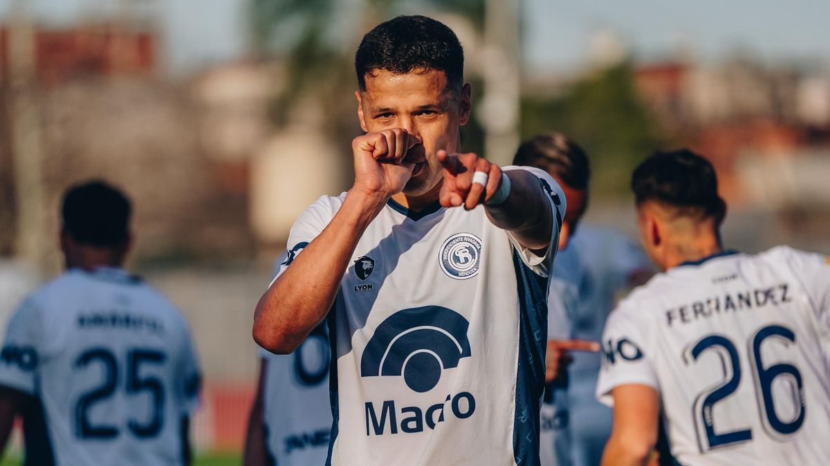 Con la vuelta de Álex Arce y cambio de esquema, el once de ...