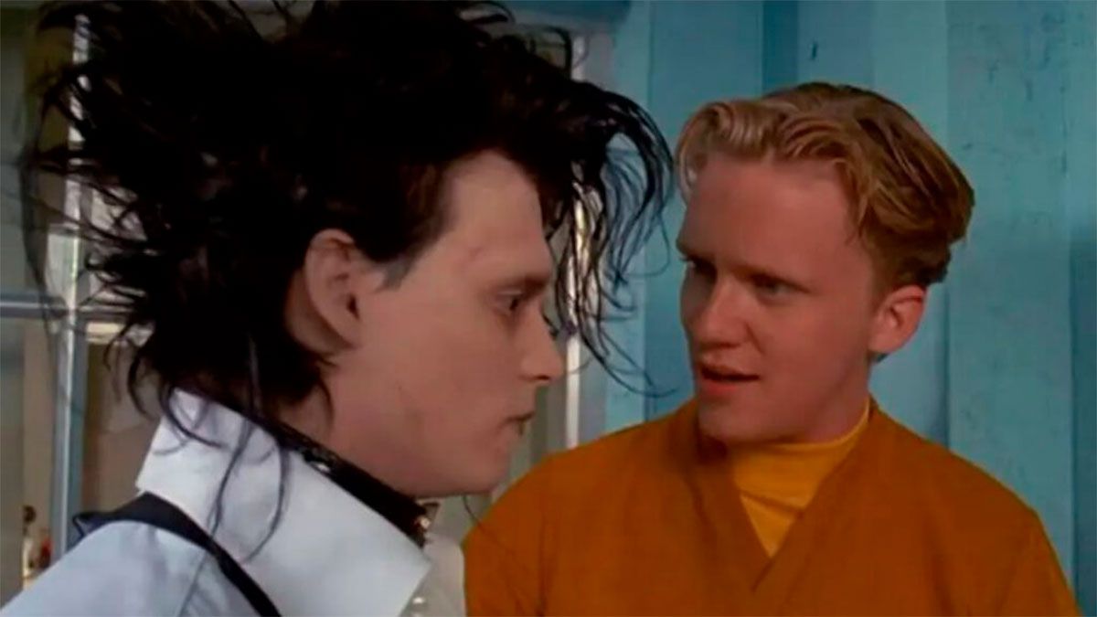 Así luce el malo de El joven manos de tijera, la película que lanzó a ...