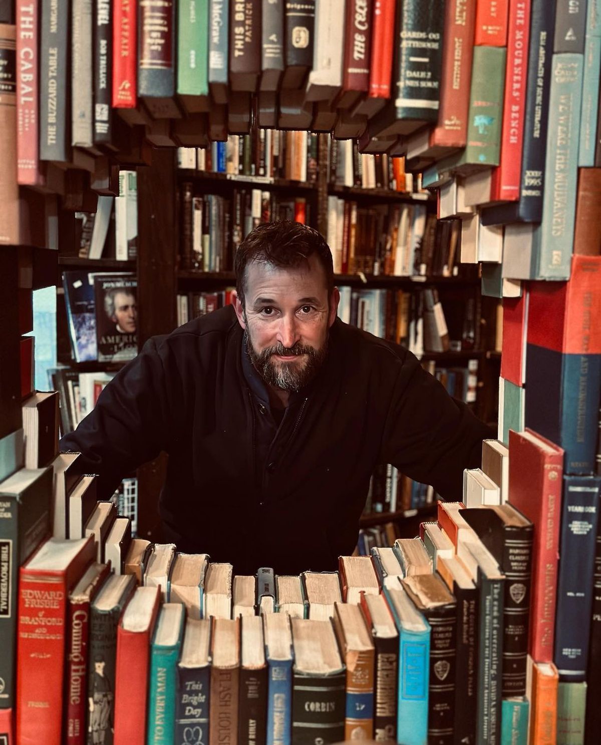 A sus 52 años, así se ve hoy el actor Noah Wyle, el Dr. Carter de E.R ...