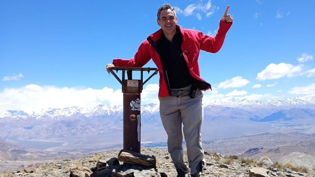 La Fuerza Aérea se sumó a la búsqueda del andinista que lleva 4 días ...