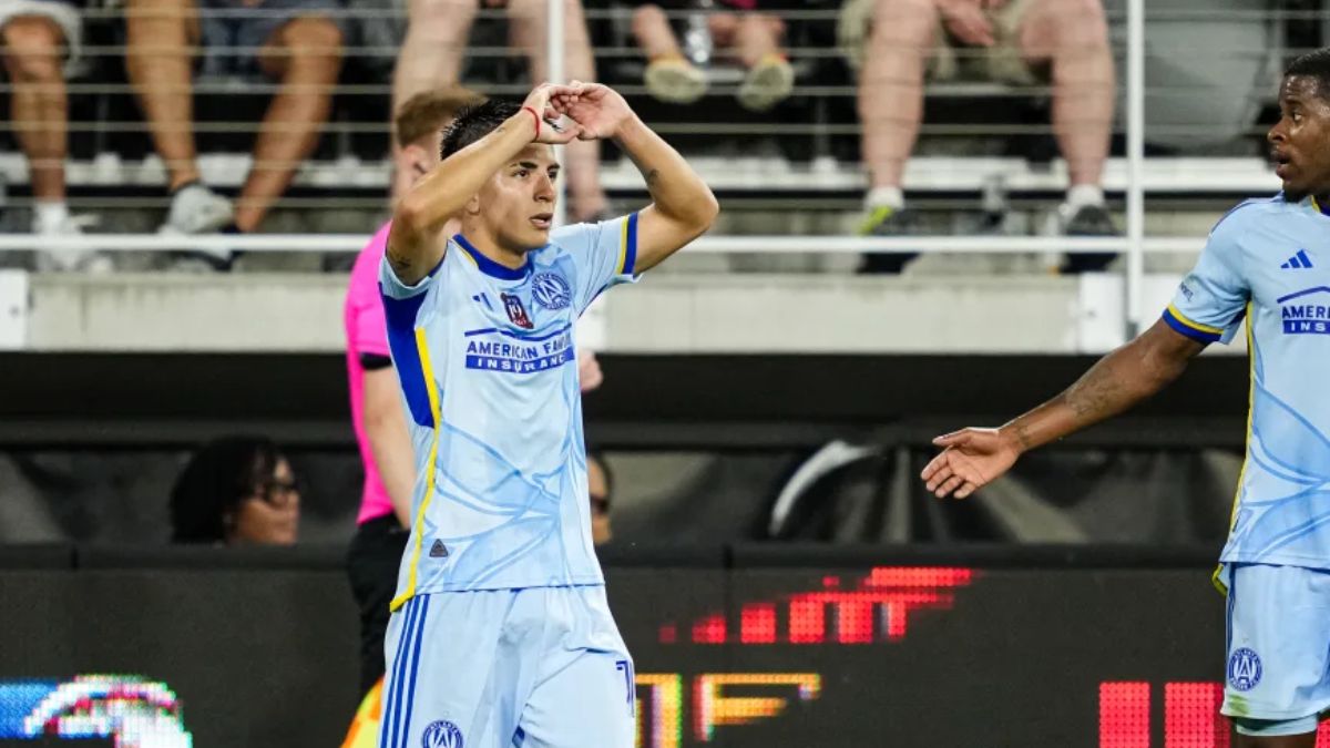 El golazo y el festejo de Thiago Almada que ilusiona a los hinchas de Boca