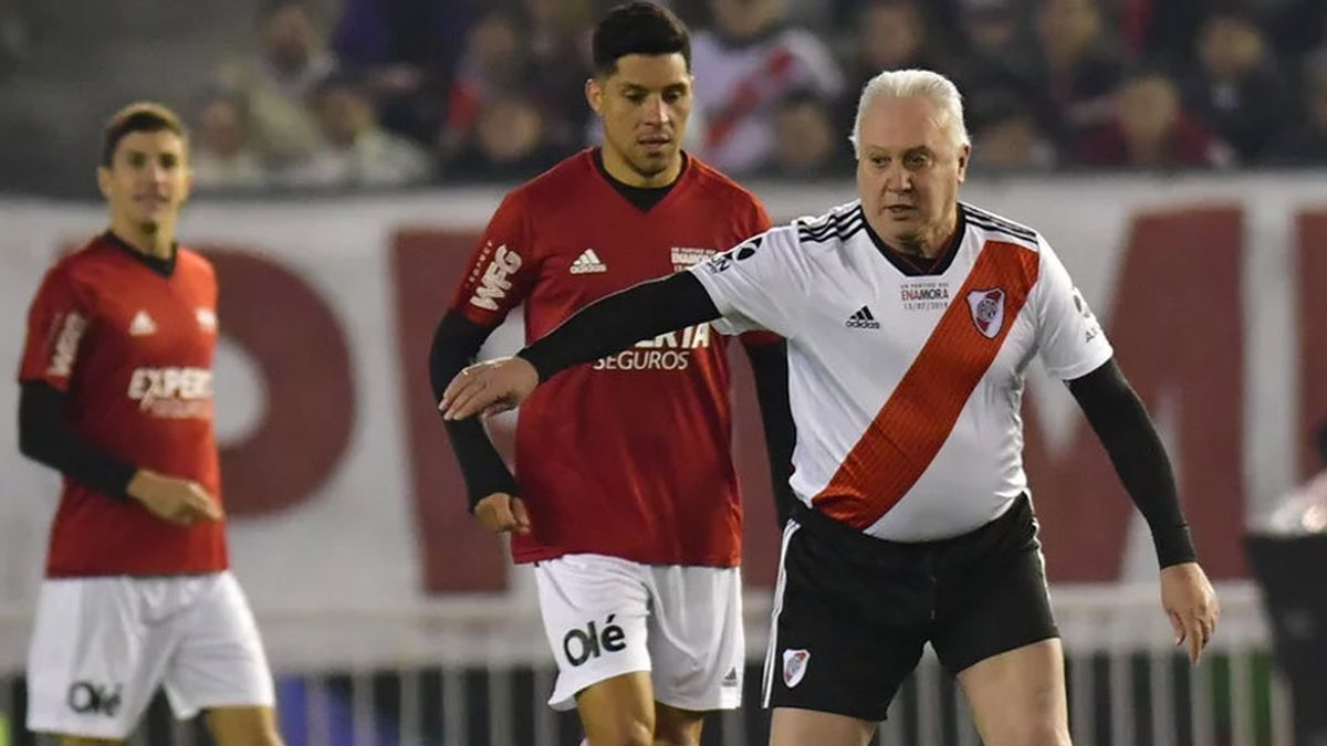 El Beto Alonso le tiró nafta al fuego: En Boca son todos picapiedras