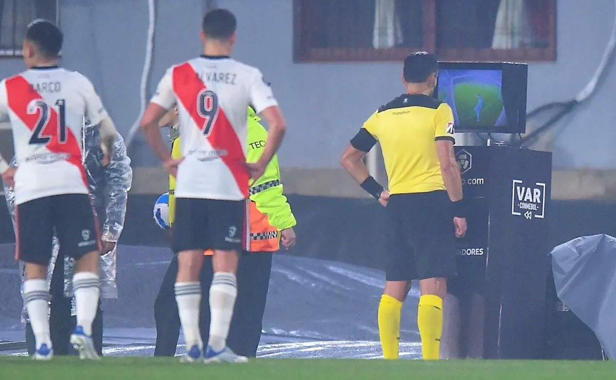 La Conmebol Publicó El Audio Del Var Del Gol Anulado A River Contra