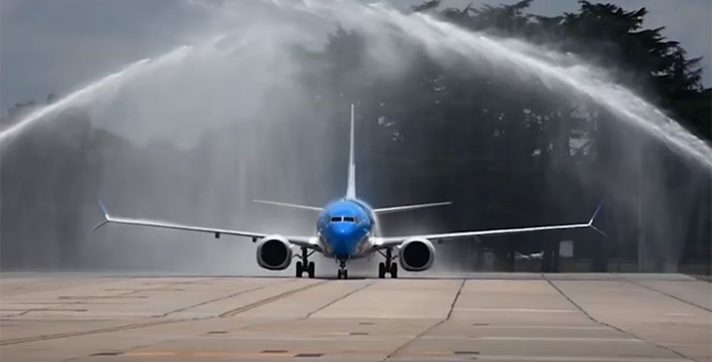 Aerolíneas Argentinas recibió uno de los aviones más modernos del mundo