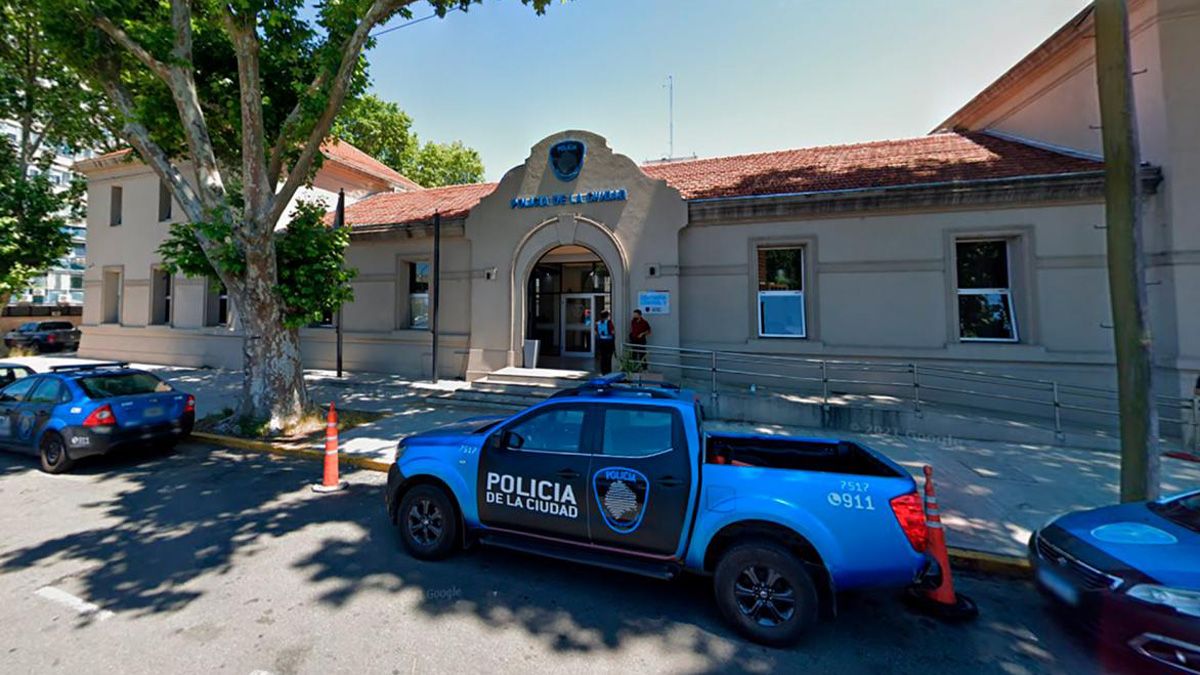 Un turista francés fue a denunciar un robo y murió en una comisaría