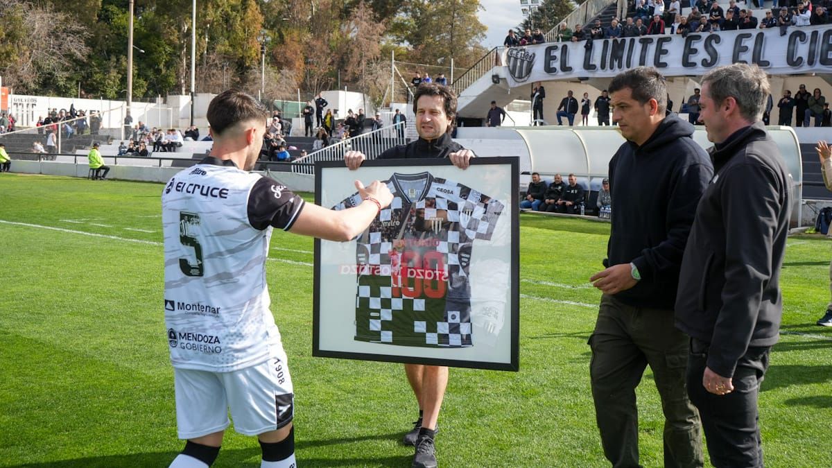 Ignacio Antonio llegó a 100 partidos en Gimnasia y Esgrima y tuvo su ...