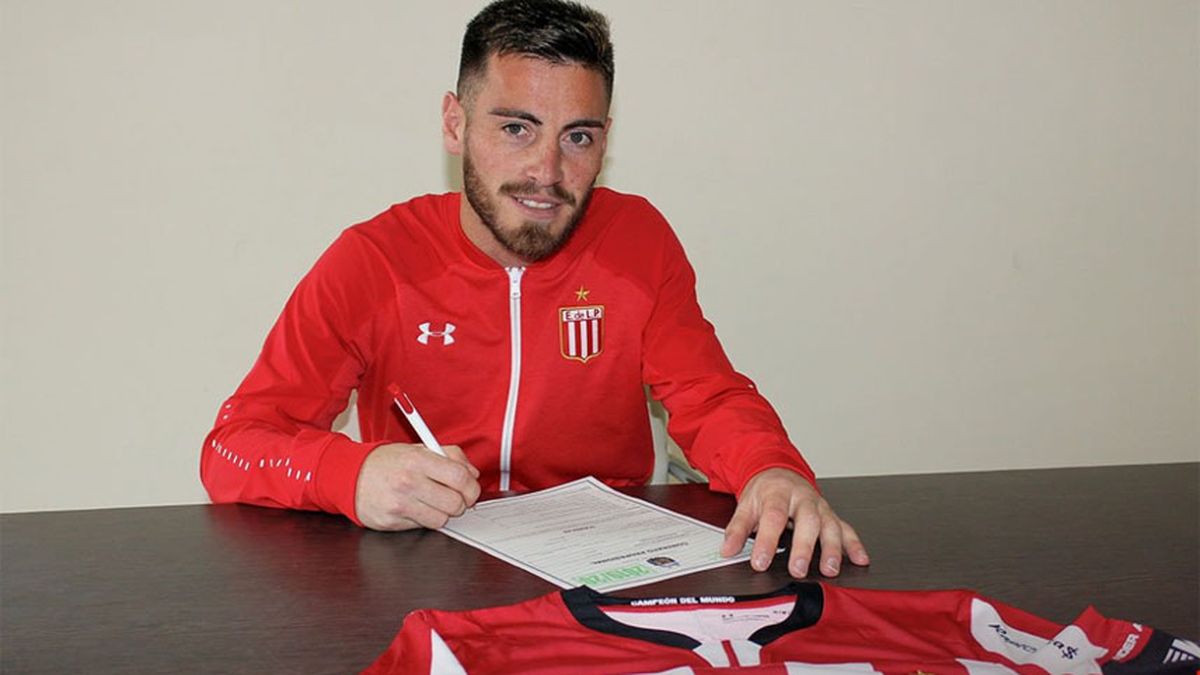 Ángel González firmó su contrato con Estudiantes de La Plata
