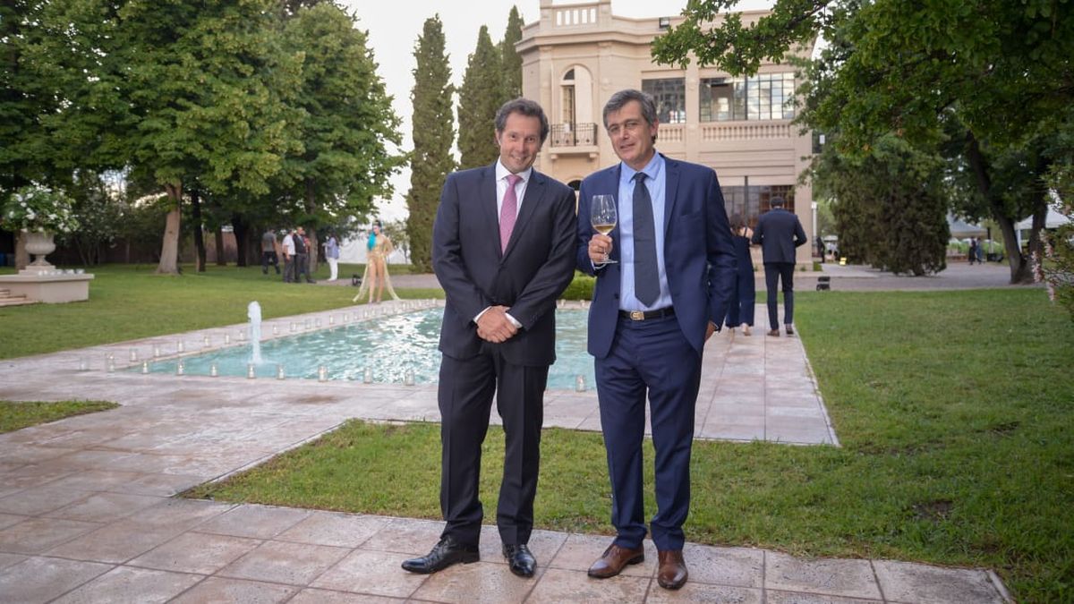 La familia Arizu presentó en público su centenaria casona, en la más ...