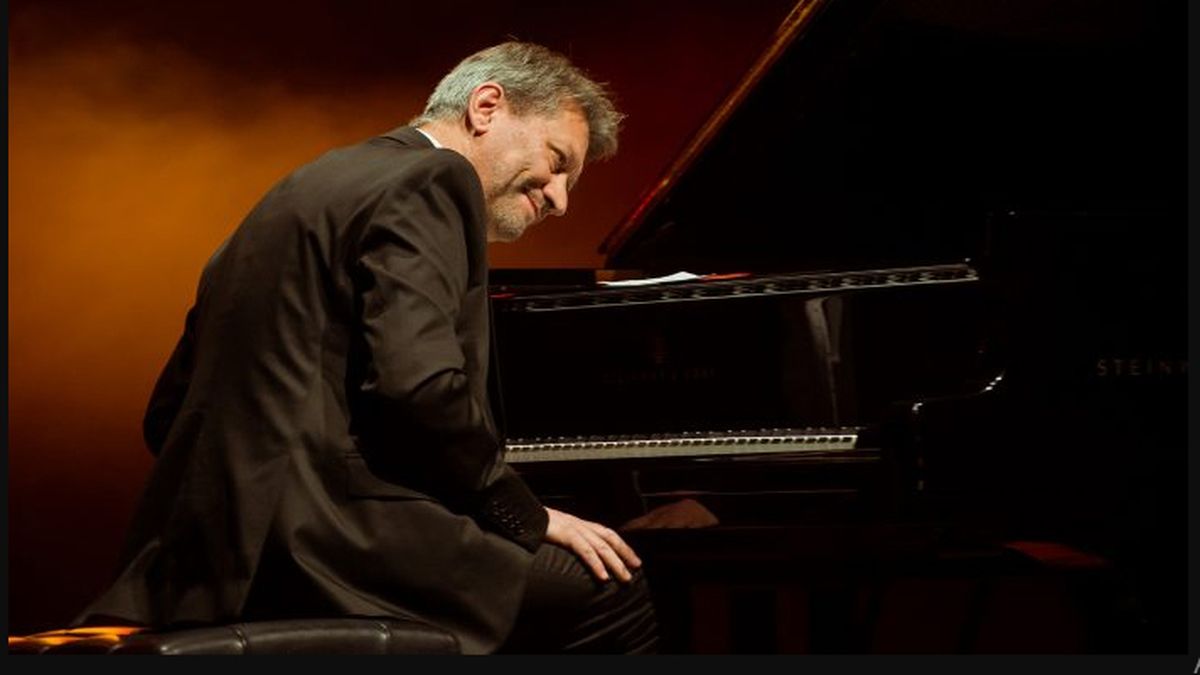 Julio Mazziotti en el Teatro Independencia