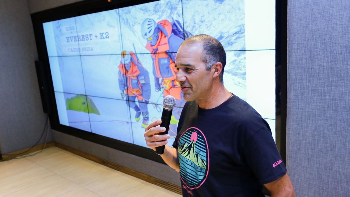 Javier Beiza el mendocino que conquistó el Everest y el K2 fue ...