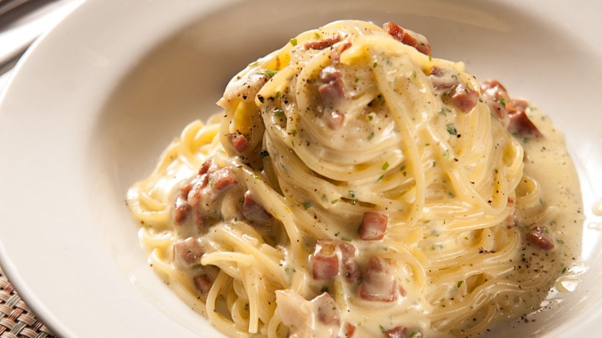 Cómo preparar Carbonara: la receta de las pastas con una salsa cremosa ...