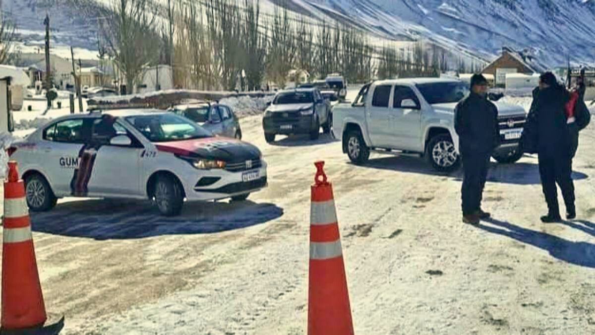 Confirman que este domingo abre el paso a Chile y hay 2.000 camioneros ...