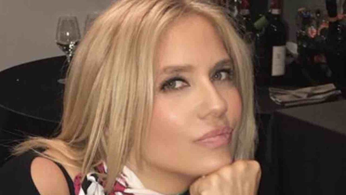 ¡Cómo hacés para tener ese lomazo!, Nora Colosimo paseó en shorts, posó ...