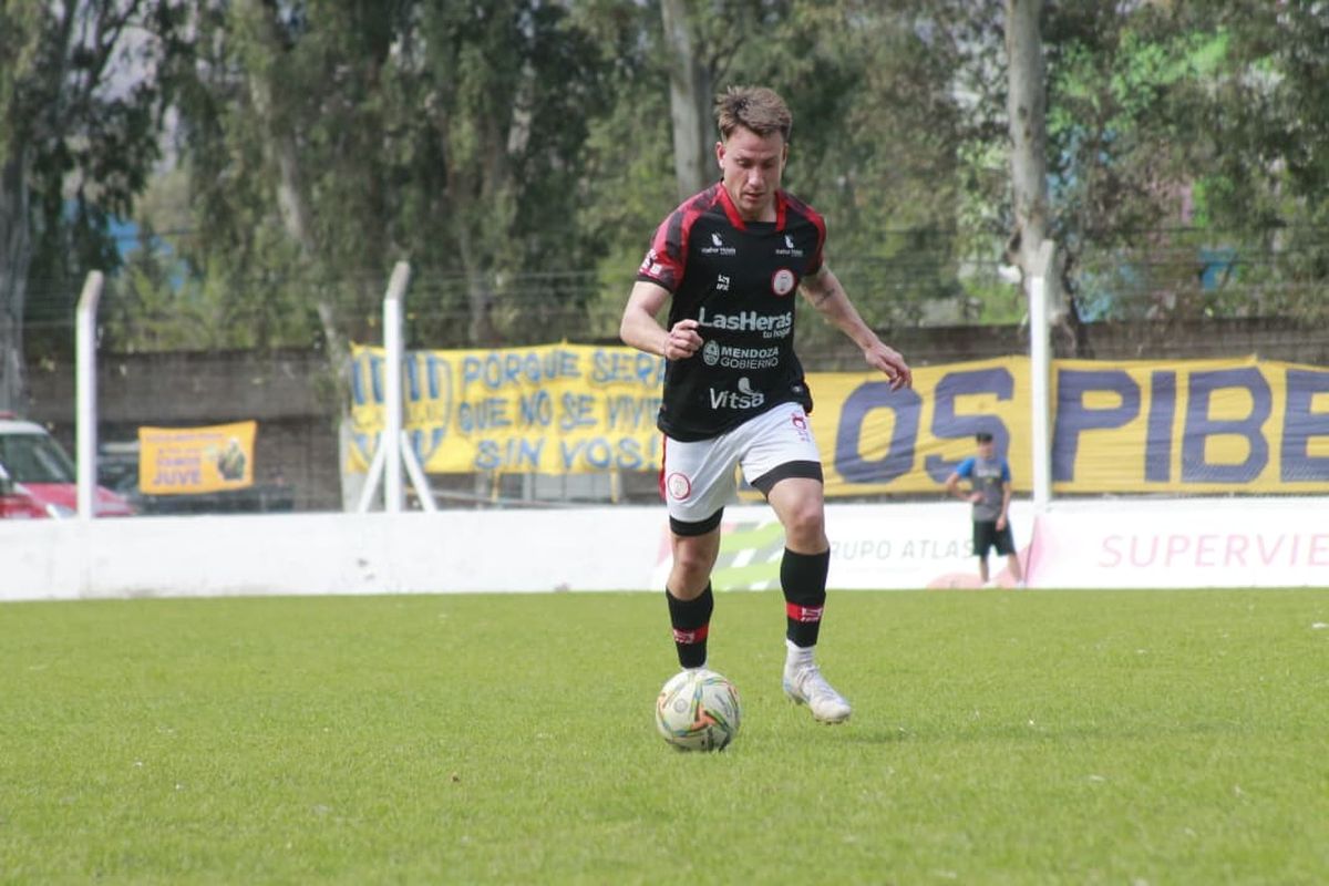 Huracán Las Heras, eliminado del Federal A tras igualar con Juventud Unida