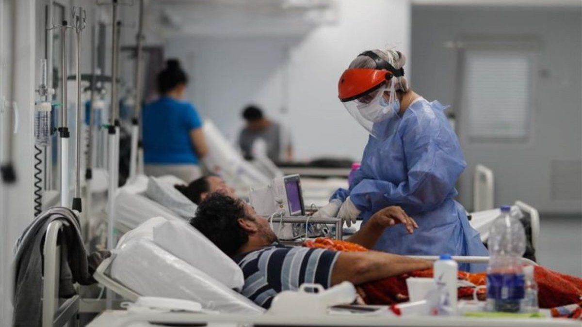 Coronavirus: hasta cuándo contagia una persona infectada