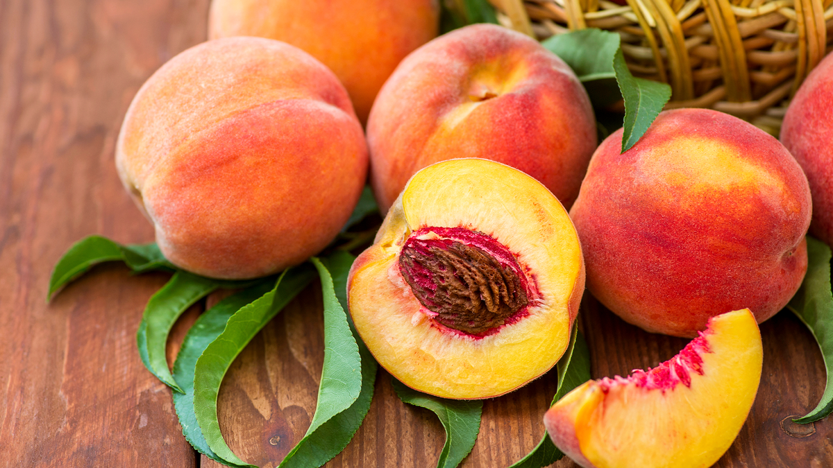 Los beneficios de comer durazno: desde mejorar la vista hasta mantener ...