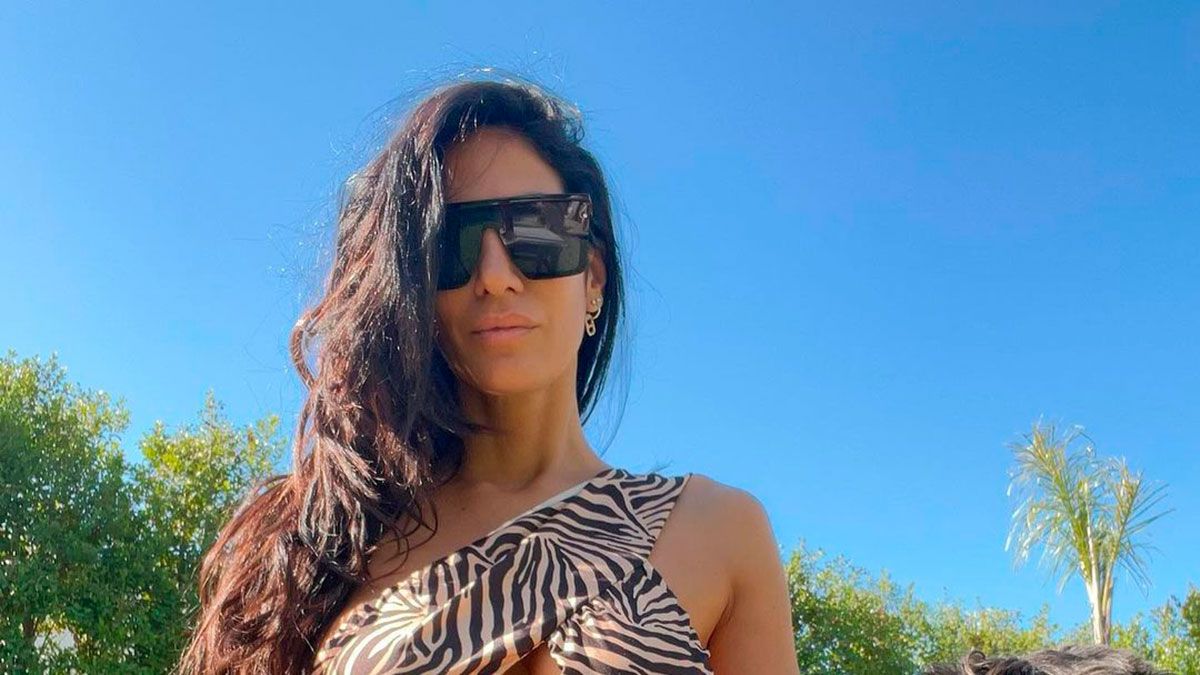¡Se asoma el ...!, la tremenda foto de Silvina Escudero en micro-bikini ...