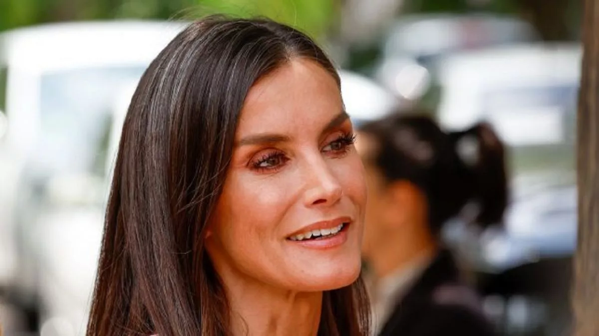 Cuál es el secreto de la reina Letizia para broncearse sin exponerse al sol