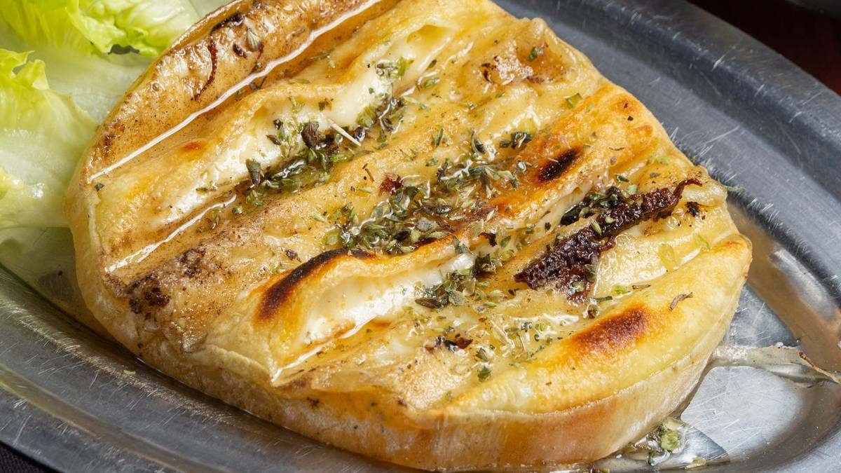 Provoleta, la receta riquísima con 3 ingredientes y en 10 minutos