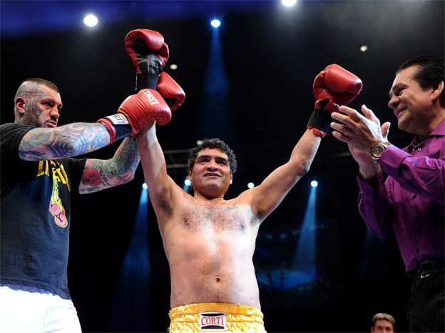 Locomotora Castro se despidió del boxeo en el mítico Luna Park