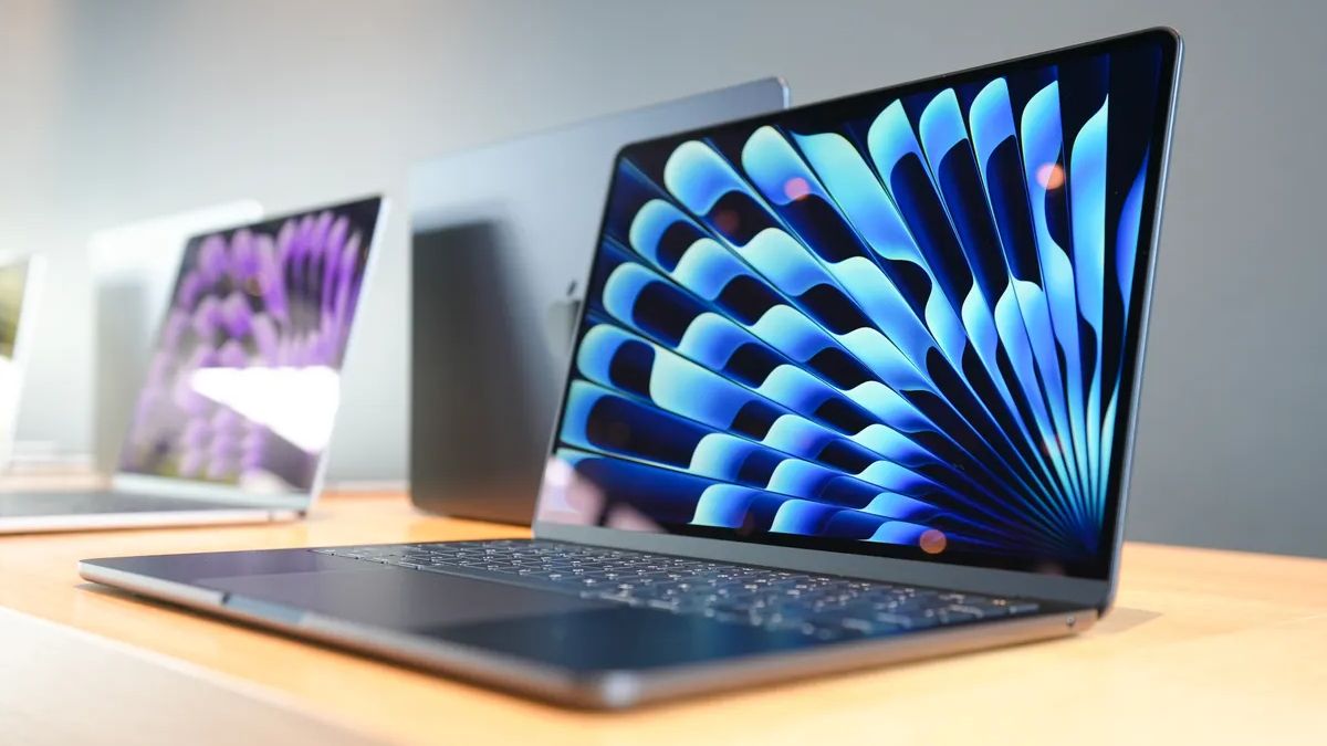 Toma aire para conocer la oferta de Amazon con la MacBook Pro Portátil