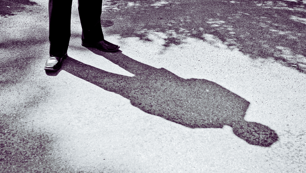 Qué significa ver una sombra en la casa de reojo