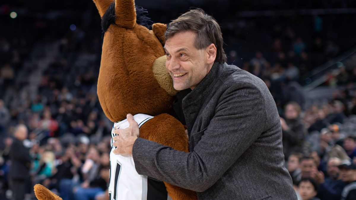 Fabricio Oberto tuvo su noche con los San Antonio Spurs